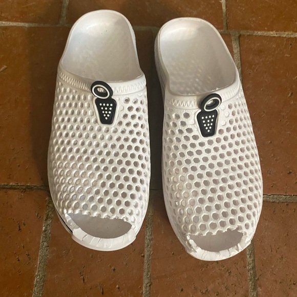 CROCS | Shoes | Womens Slip On Crocs | Poshmark